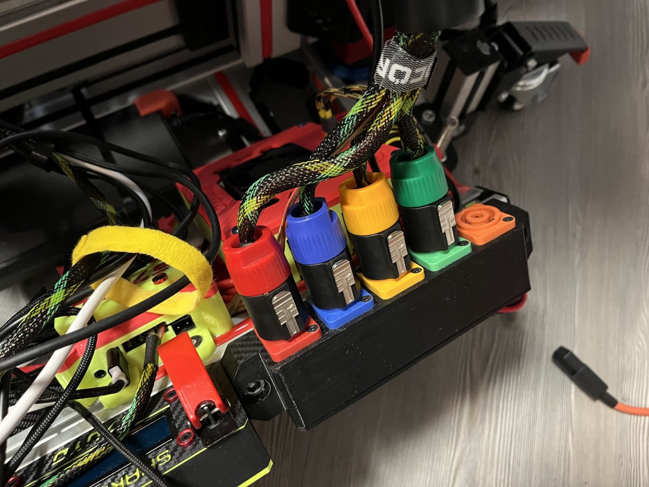 Audio Terminal Box 5x for Shakers